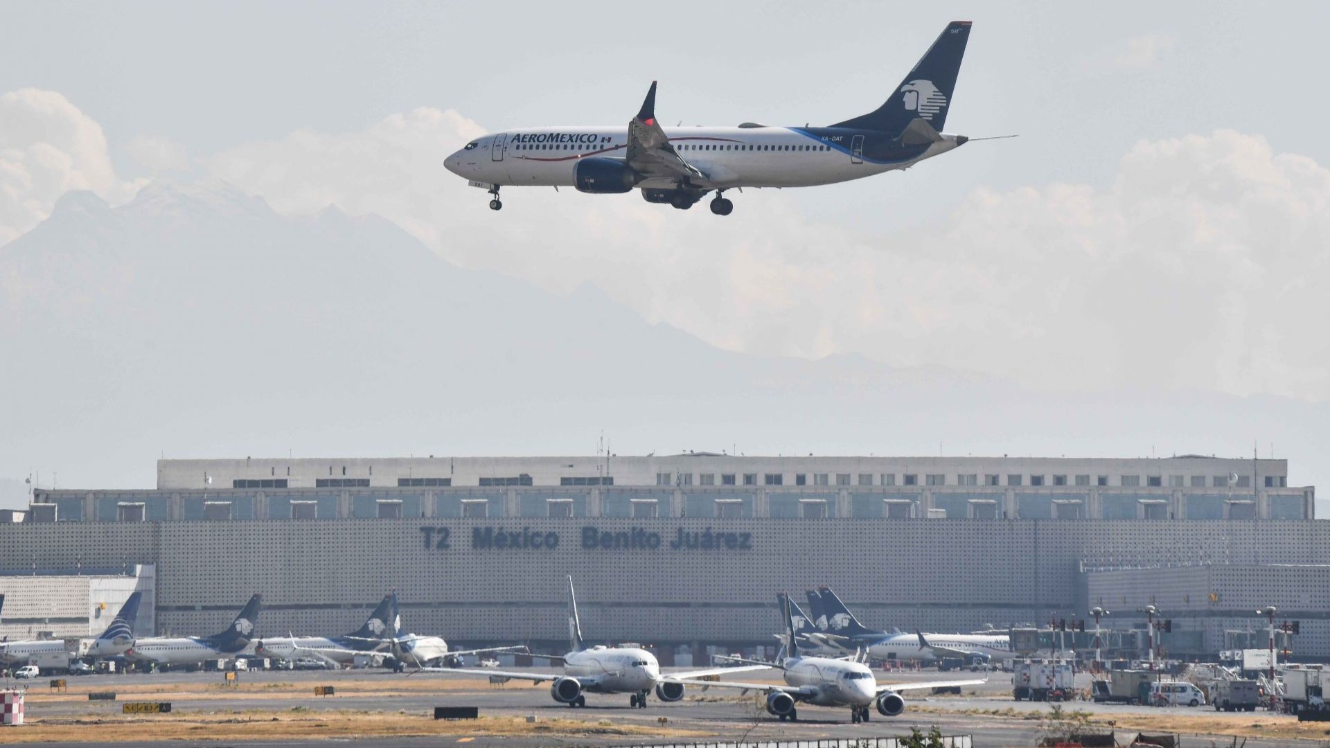 Cancelan Vuelos en AICM del Jueves 19 de Junio 2025 por Huracán Erick Hacia Estos Destinos | N+